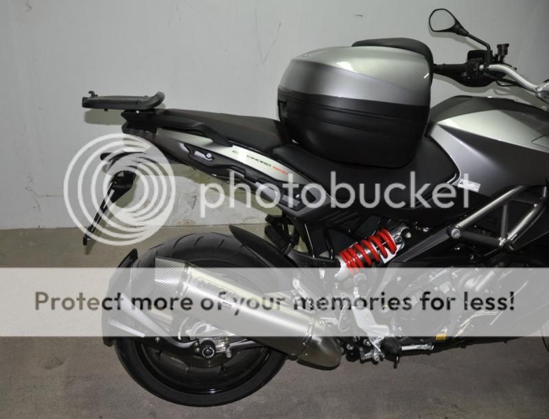 Aprilia top box - help me please