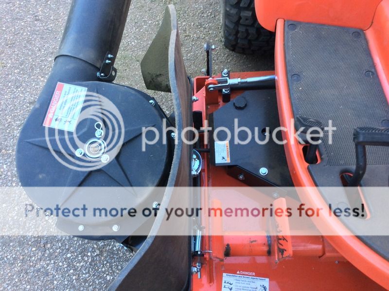 61" Fabricated Deck w/Clean Sweep Bagger and Turbo Collection System ...