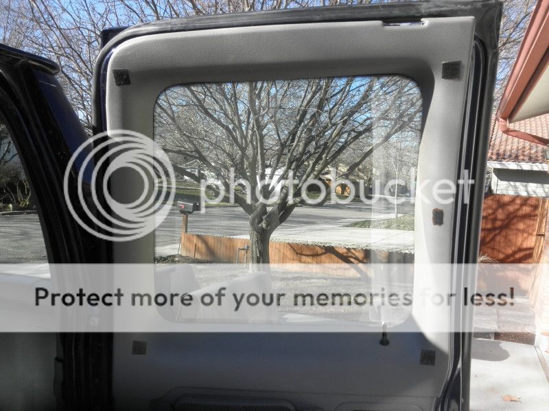 Rear Door Panel Removal, 2001 E-150 Passenger - Ford Truck Enthusiasts ...