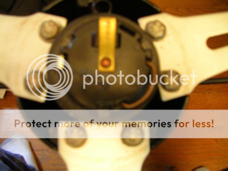 Horn button assembly : TR6 Tech Forum : The Triumph Experience